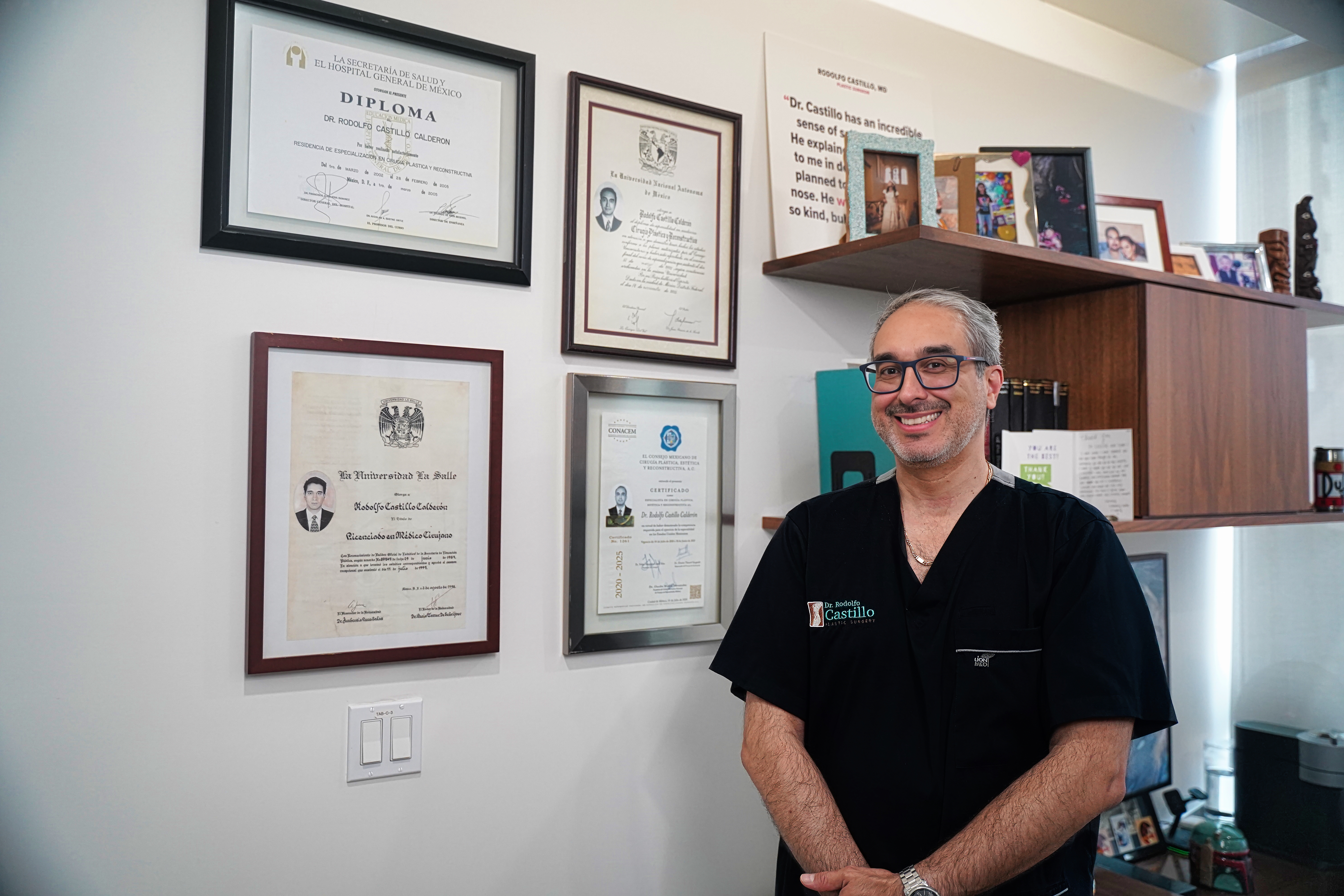 Dr. Rodolfo Castillo Calderón – Tijuana, Mexico – Plastic Surgeon